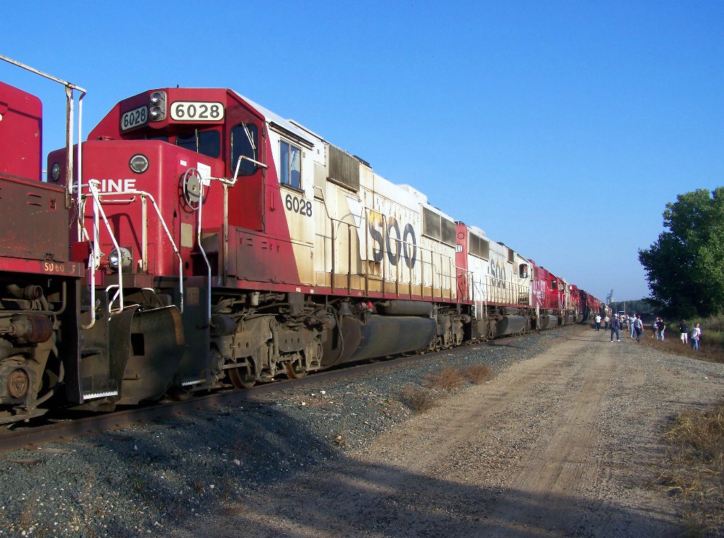 Access to a string of stored SD60s was a treat for conventioners at